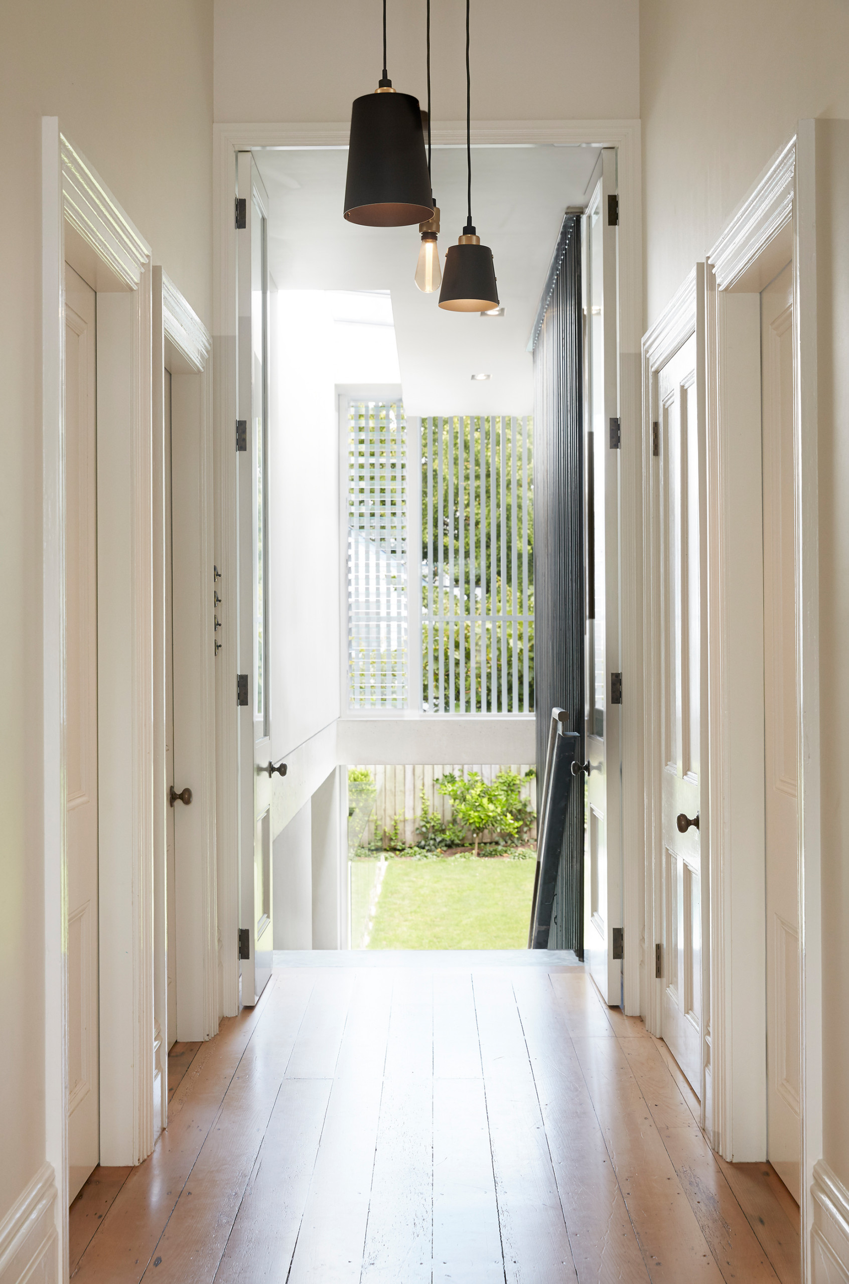 Auckland Houzz: A Classic Villa With Add-Ons Sheds Its Ugly Past | Houzz NZ