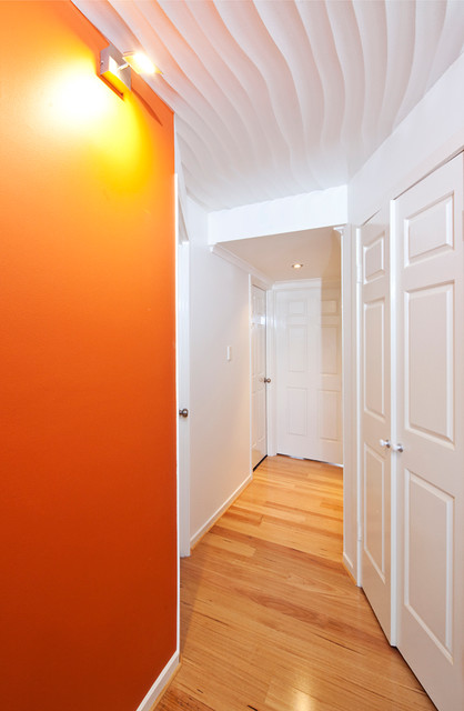 Inner City Outer Space Wave Ceiling - Contemporain - Couloir - Gold ...