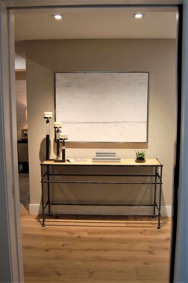 Kalea Bay - Hall - Miami - by D.E. Interior Designs | Houzz