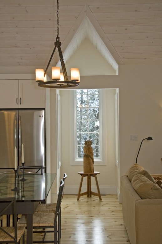 Laura Pollard - Contemporary - Hall - Toronto - by Bravehart Interiors ...