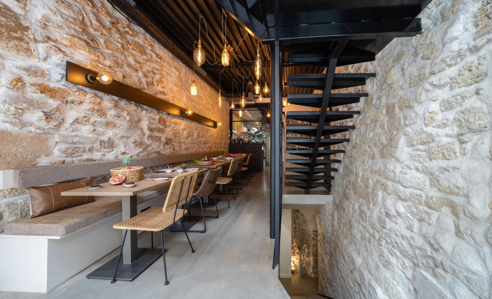 Réhabilitation totale d'un restaurant - Industrial - Hall - by Lisa ...