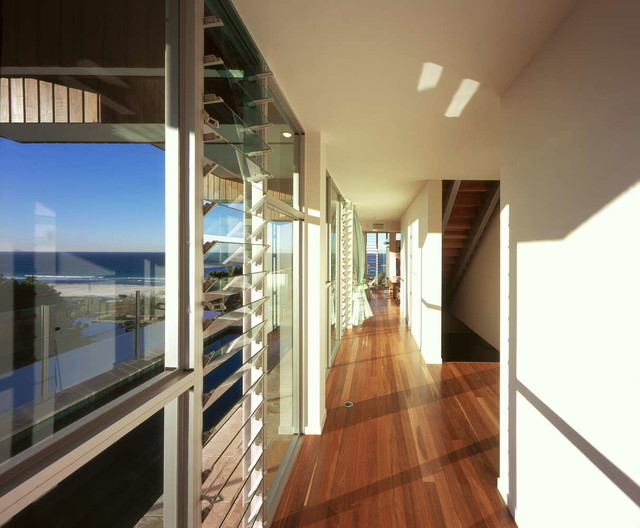The Wave - Modern - Hallway & Landing - Gold Coast - Tweed - by Paul ...