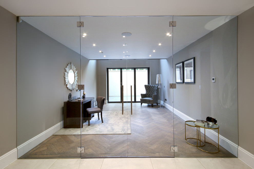 This time we worked on stairs, doors, balustrades, a partition wall ...