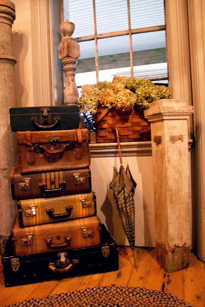 Traditional Hall - Rustic - Hall - Toronto | Houzz