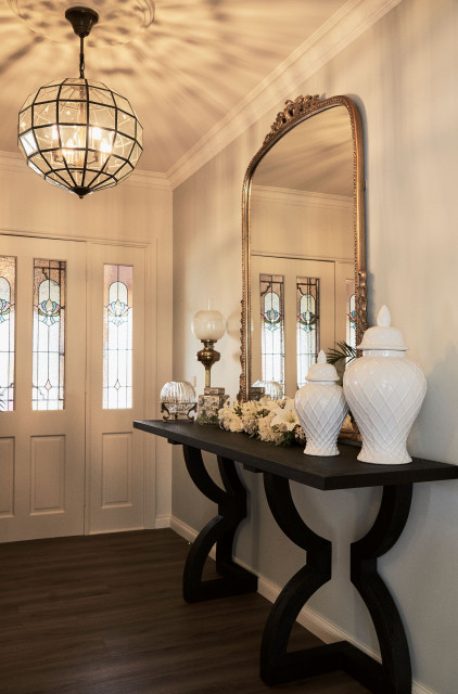 Traditional on the Peninsula - Traditional - Hallway & Landing ...