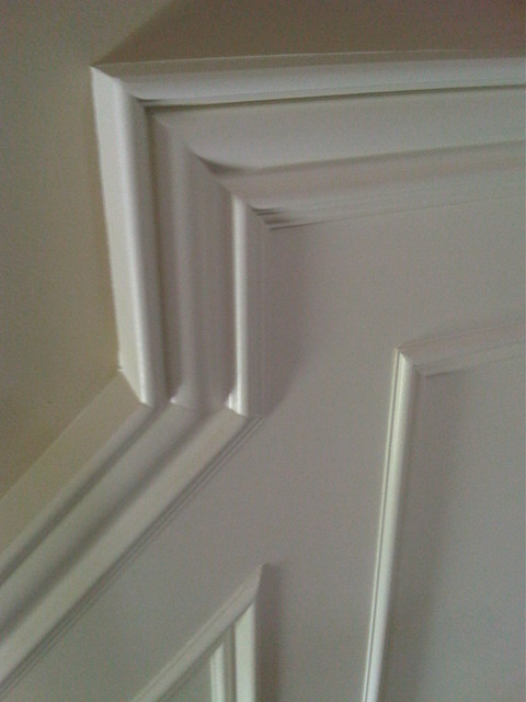 Wainscotting detail - Traditional - Hall - Toronto | Houzz AU