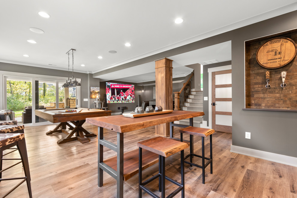 2018 BIA Parade of Homes - Farmhouse - Home Bar - Columbus - by Manor ...
