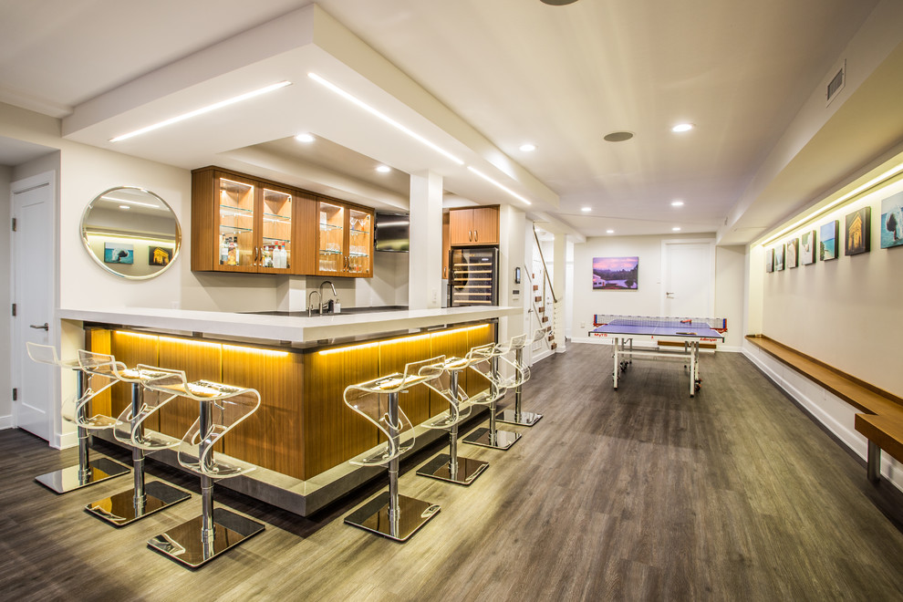 Basement - Moderno - Bar en casa - Nueva York - de J. Silver Design ...