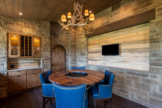 Driftwood Rustic Farmhouse - Country - Home Bar - Austin - by Jenkins ...