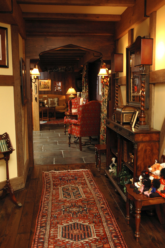 English Basement Home Bar