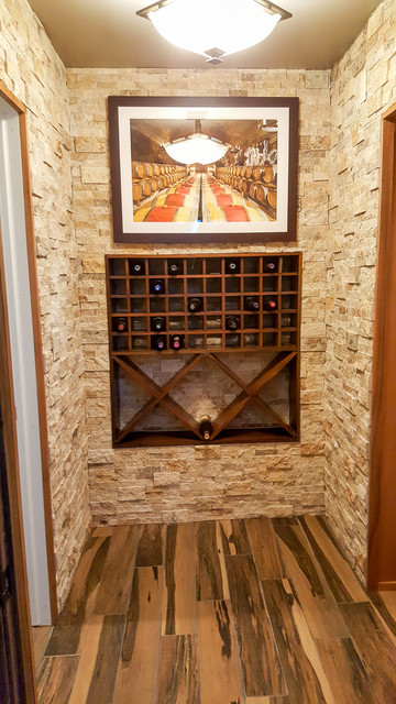 Garage Converted To Cigar Lounge - Contemporain - Bar de Salon ...