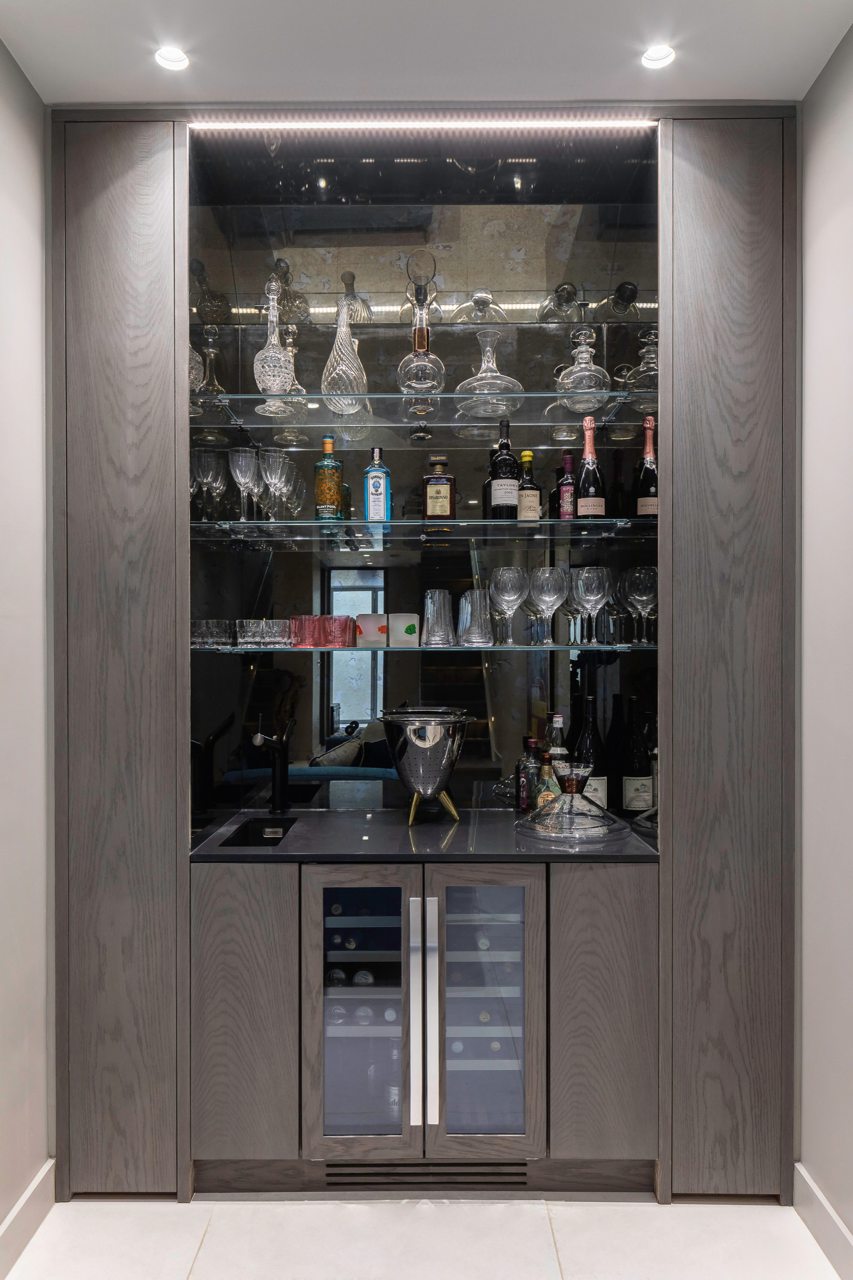 Walk Up Bar Layout Home