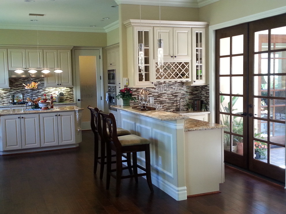 Kitchen, Wet Bar & Vanity Cabinetry - Traditional - Home Bar - Los ...