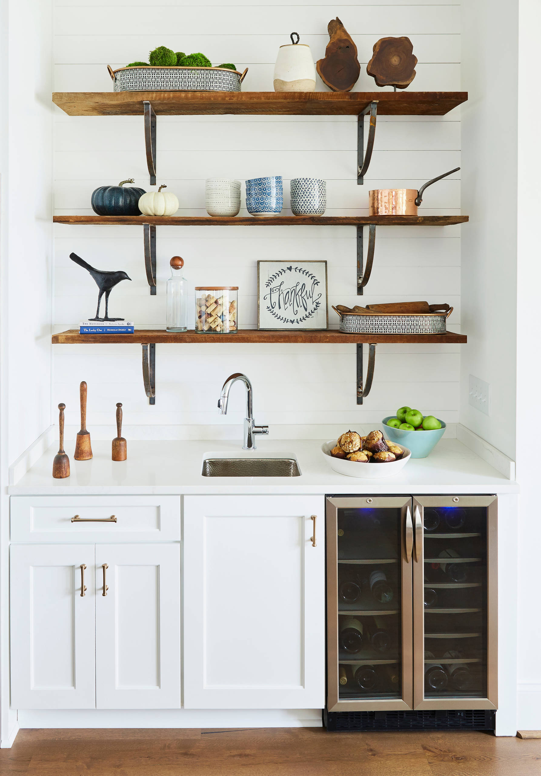 Home Bar Wall Decor Ideas Billingsblessingbags Home Bar Wall Decor Ideas Billingsblessingbags