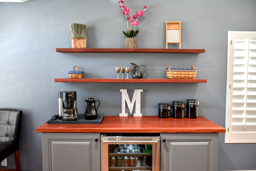 Luxury Open Concept Kitchen Design in Mesa - Traditional - Home Bar ...