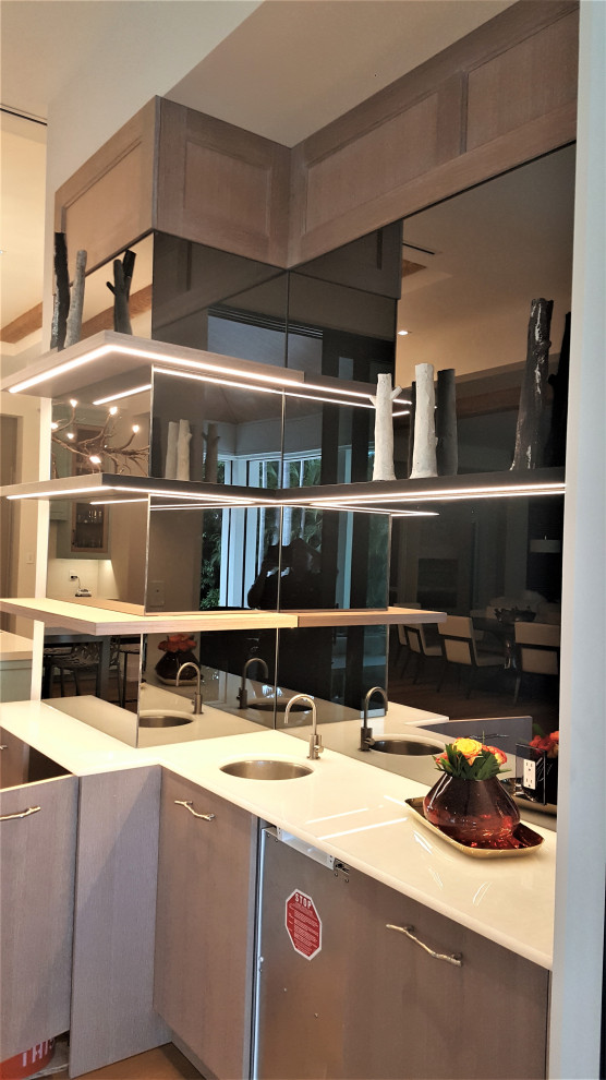 Mirrored Bars - Modern - Home Bar - Miami - by Shower Door City | Houzz