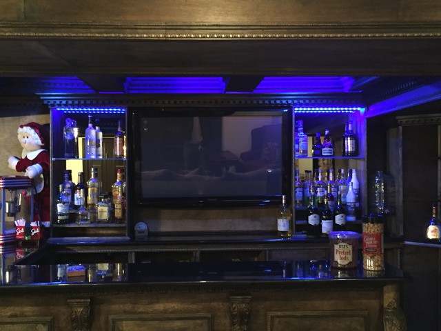 MIRRORS - Modern - Home Bar - New York - by Meridian Plate Glass | Houzz UK