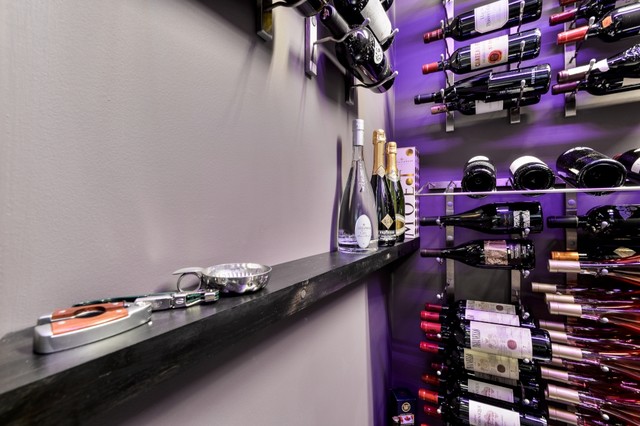Montgomery Modern Bar & Walk in wine cellar - Modern - Home Bar ...