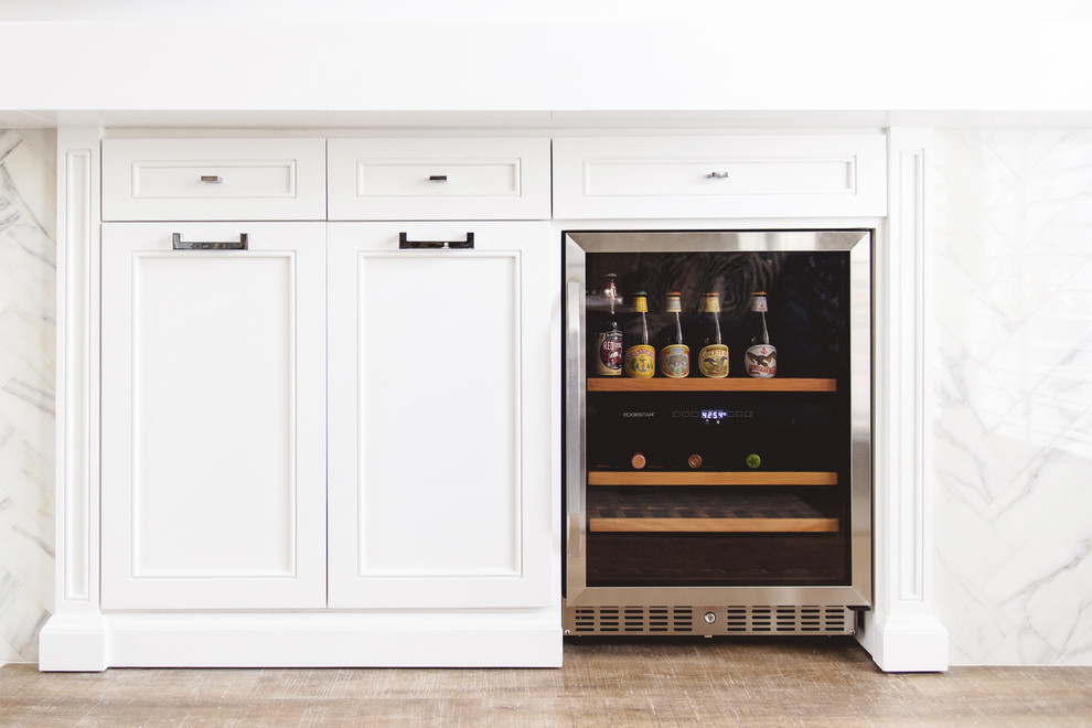 Navy coastal living room - Midcentury - Home Bar - San Diego - by Savvy ...