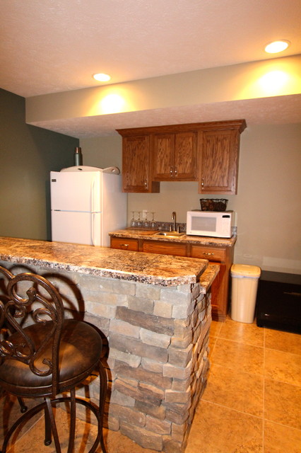 Quartersawn Oak - Traditional - Home Bar - Omaha - by Merritt's Quality ...