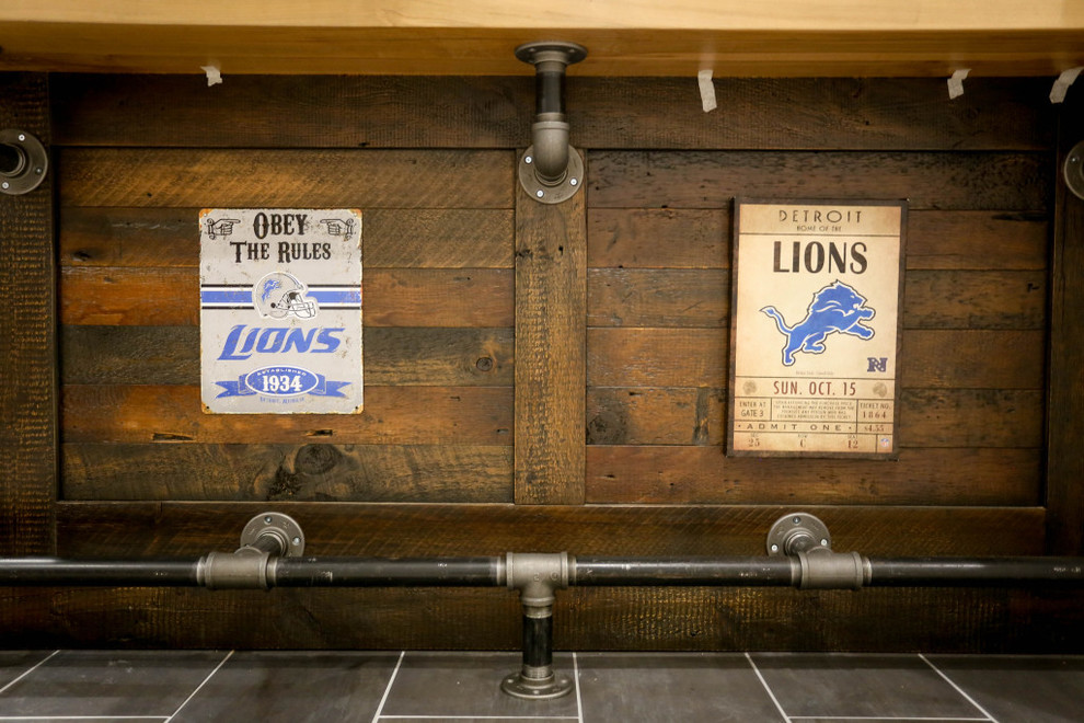 Rustic Sports Bar - Rustic - Home Bar - Toronto - by User | Houzz