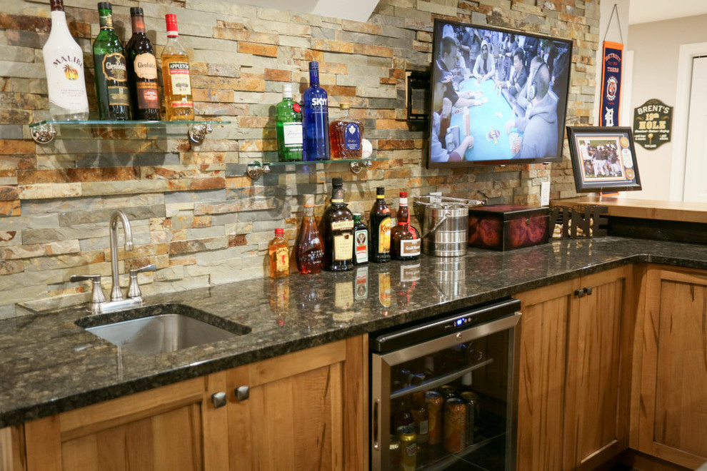 Rustic Sports Bar - Montagne - Bar de Salon - Toronto - par User | Houzz