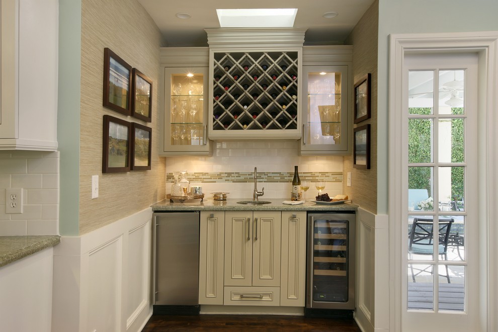 Wet Bar - Contemporary - Home Bar - Miami - by Trimtek Custom Woodwork ...