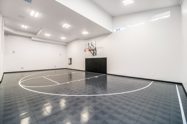 Basketball Court - Modern - Home Gym - Chicago - by Meyer Design | Houzz