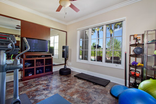 Fitness room / Home gym - Traditional - Home Gym - San Diego - by UNIQ ...