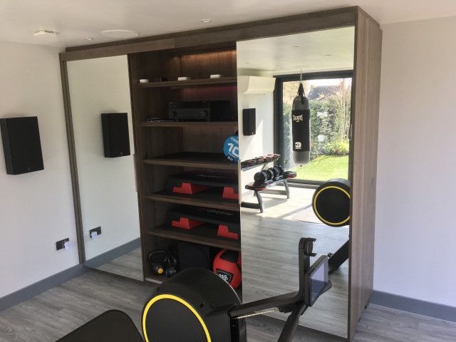 gym cabinetry - Modern - Home Gym - Oxfordshire - by Trufitt Bespoke ...