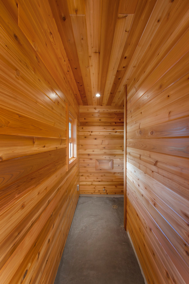 Pool house interior - Traditional - Home Gym - Vancouver - by Revival ...