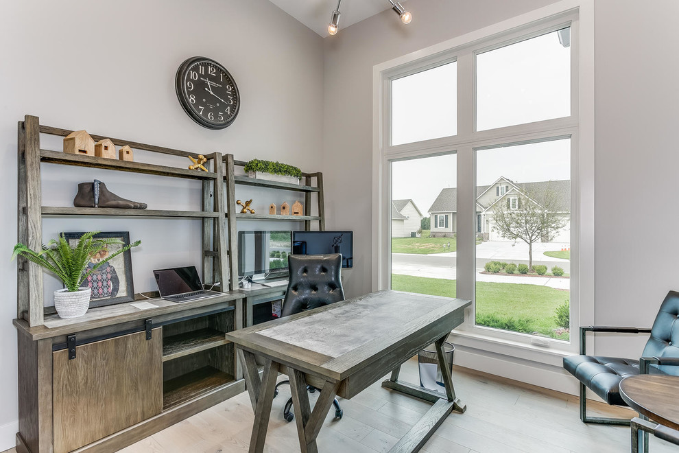 2916 N Gulf Breeze - Modern - Home Office - Wichita - by JLRussell | Houzz