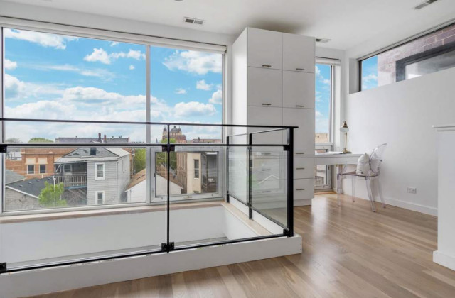 Ada Staging - Modern - Home Office - Chicago - by PS Lehman, Inc ...