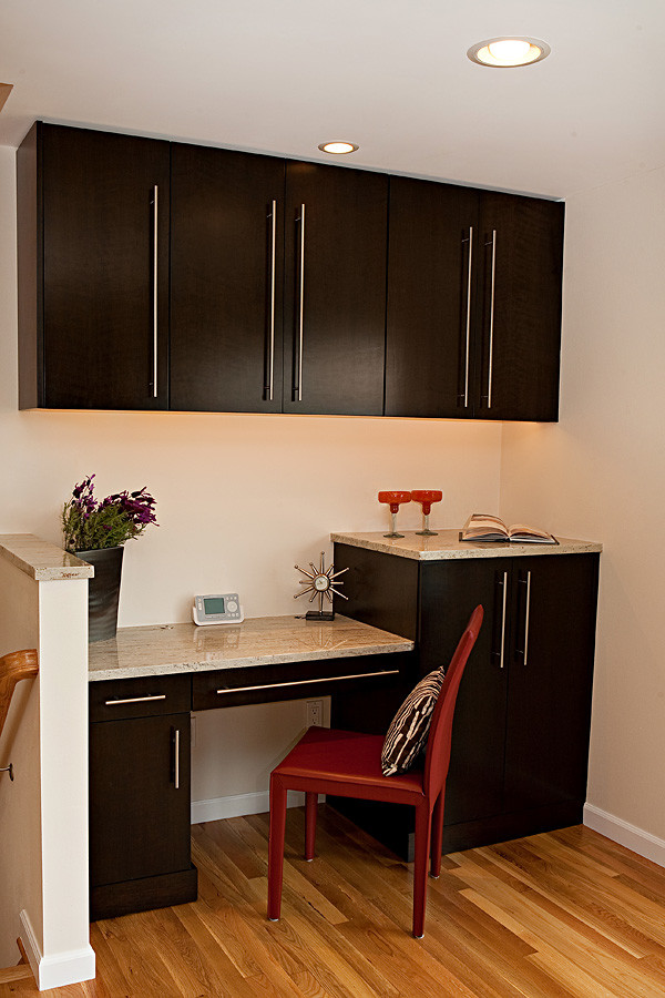 Bellevue Residence Wet Bar/Desk - Contemporary - Home Office - Seattle ...