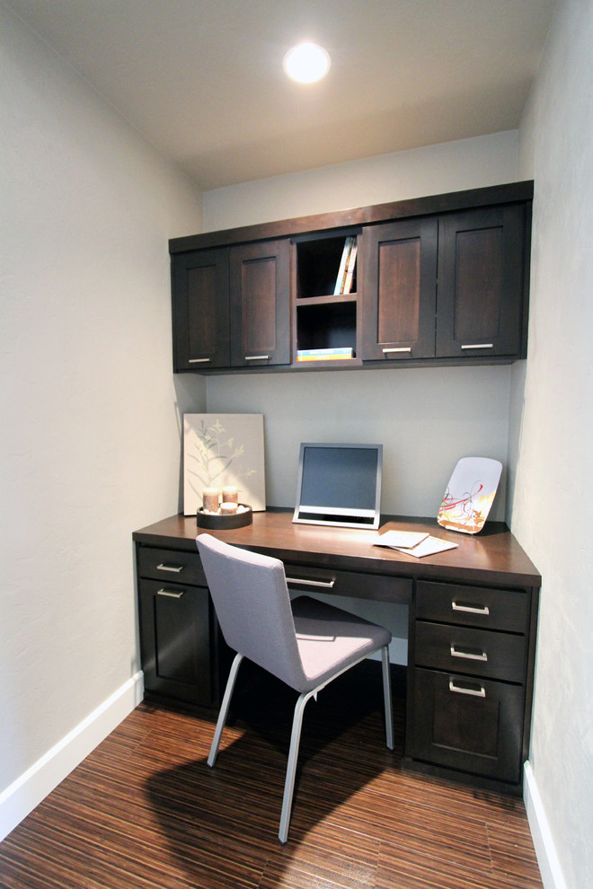 Built-in workstation office space - Modern - Home Office - Portland ...