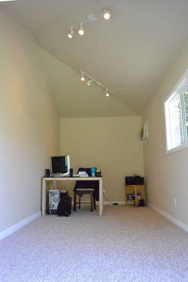 Cozy Garage to Office Remodel in Los Angeles - Home Office - Los ...