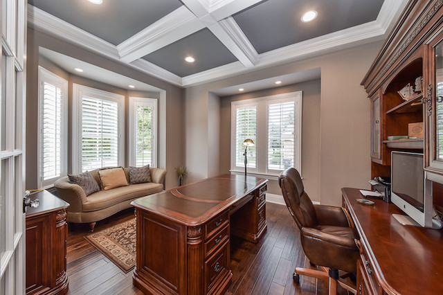 Craftsmen Style Home in Naperville - Classique Chic - Bureau à domicile ...