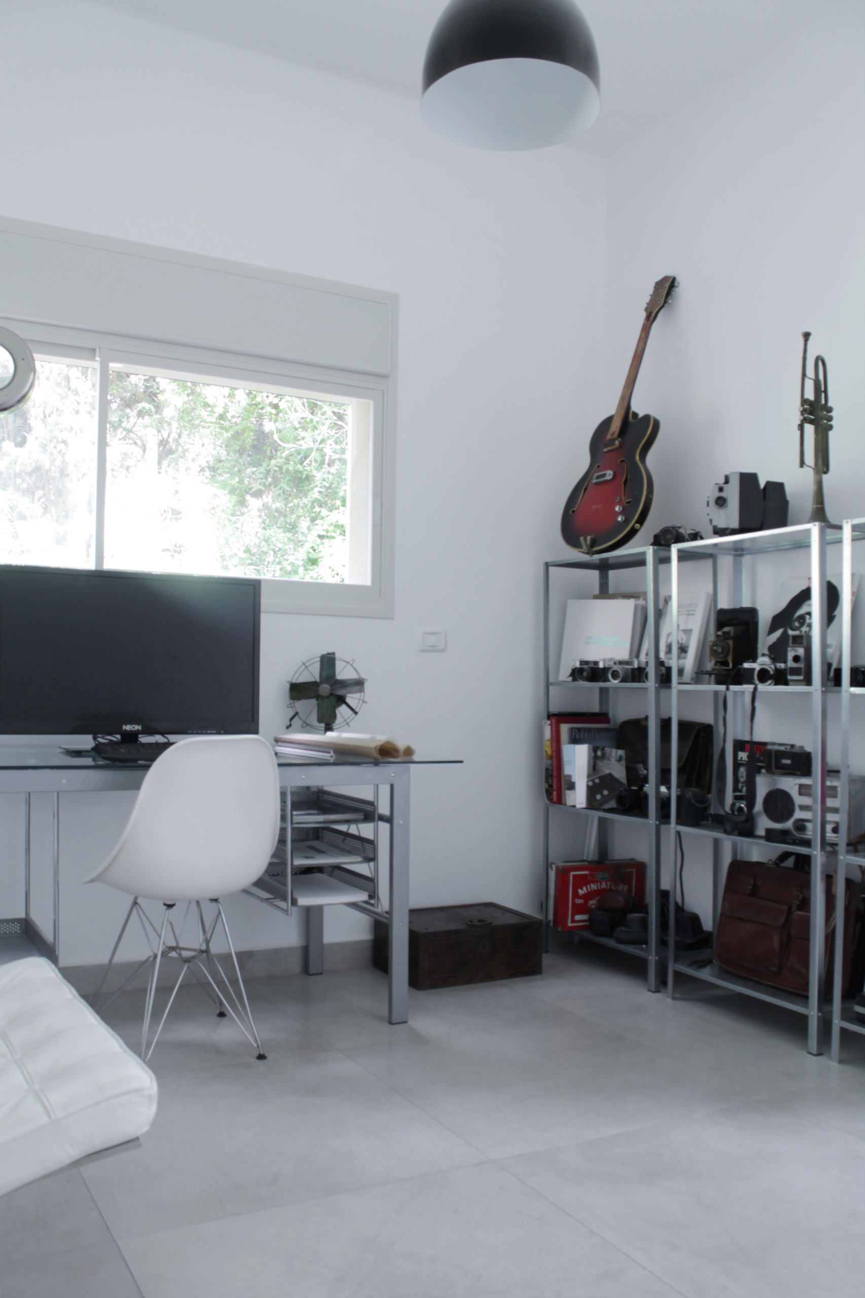 My Houzz: Bringing Sunlight and Leafy Views to an Israeli Apartment ...