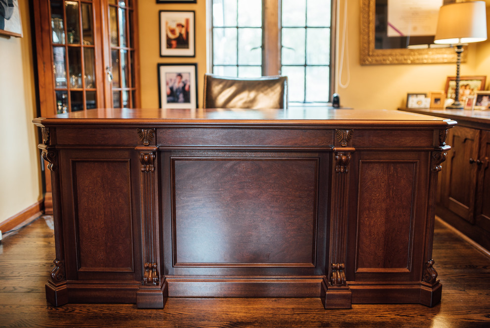 Oakwood Custom Desk - Traditional - Home Office - Cincinnati - by R.E ...
