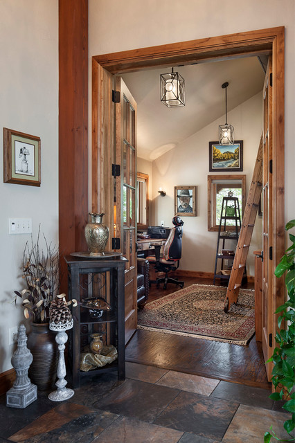 Oklahoma City Residence - Timber Frame Study with Library - Classique ...