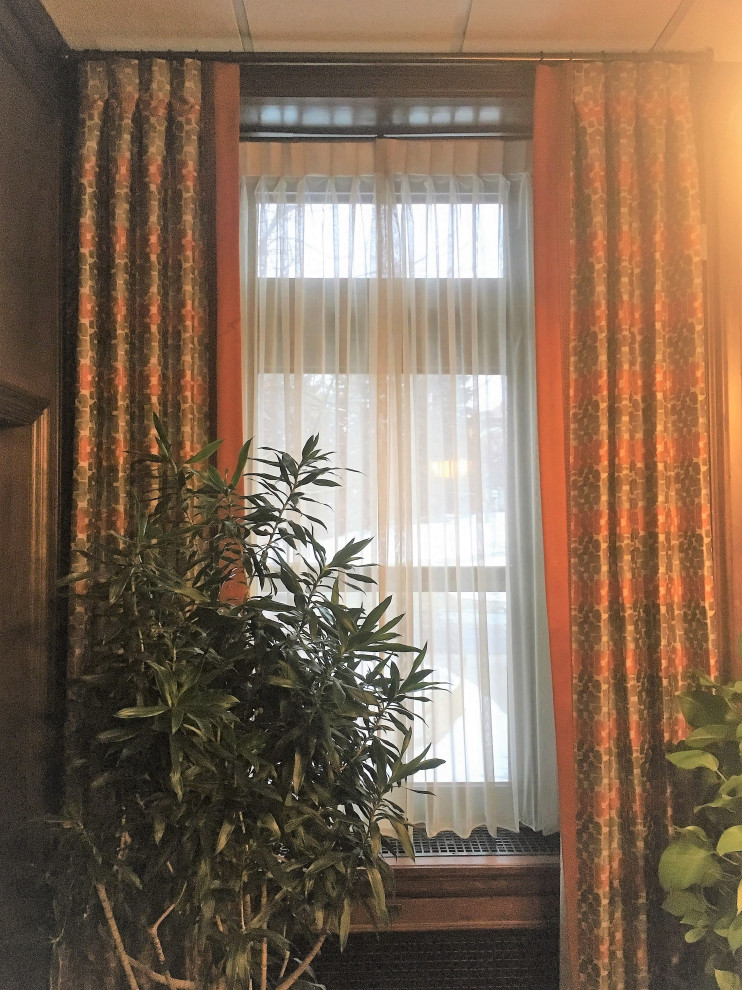 Traditional drapery for a historical walnut-paneled office ...