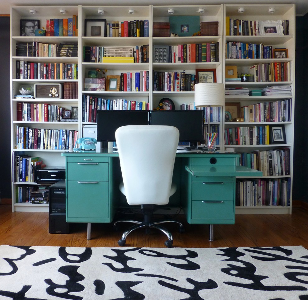 Urban Office on a Budget - Moderne - Bureau à domicile - Chicago | Houzz