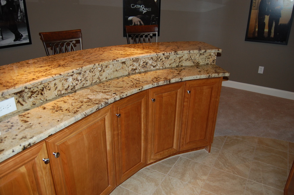 Curved Basement Bar - Heimkino - Philadelphia - von TRS Designs, Inc ...