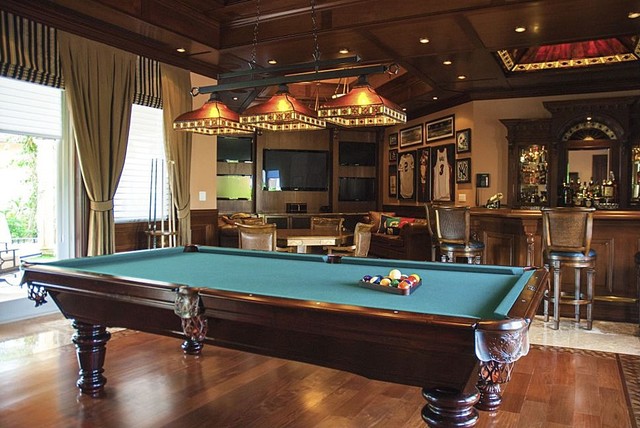 La Casa Grande - Méditerranéen - Salle de Cinéma - Miami - par Caruva ...