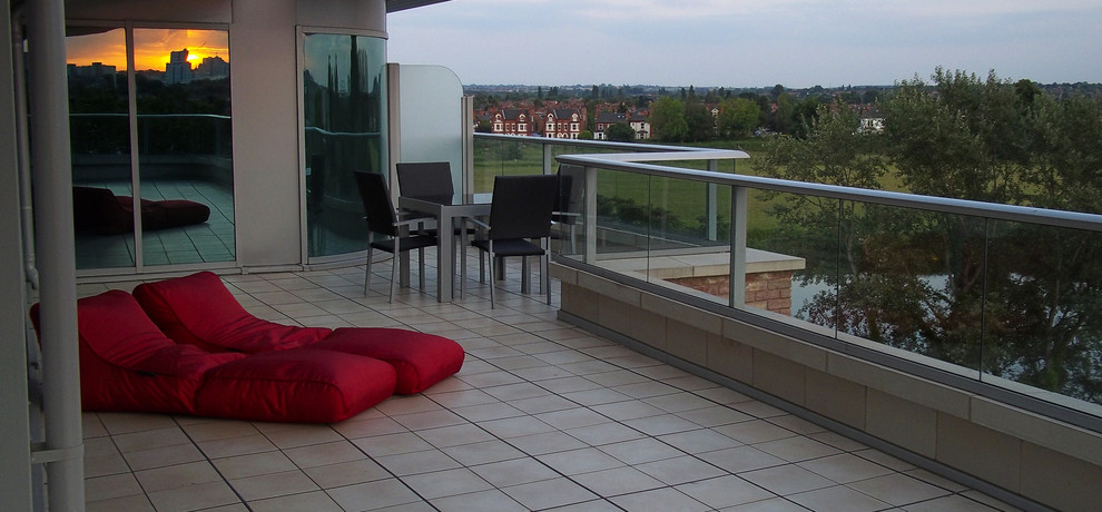 Ambient Lounge - Conversion Lounger - Contemporary - House Exterior ...
