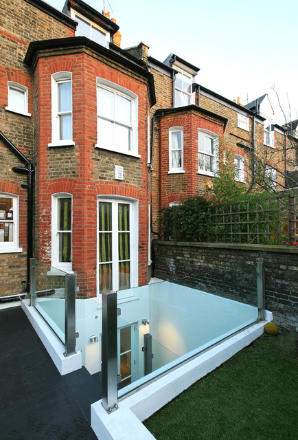 Basement construction in a double fronted Victorian house in Fulham ...