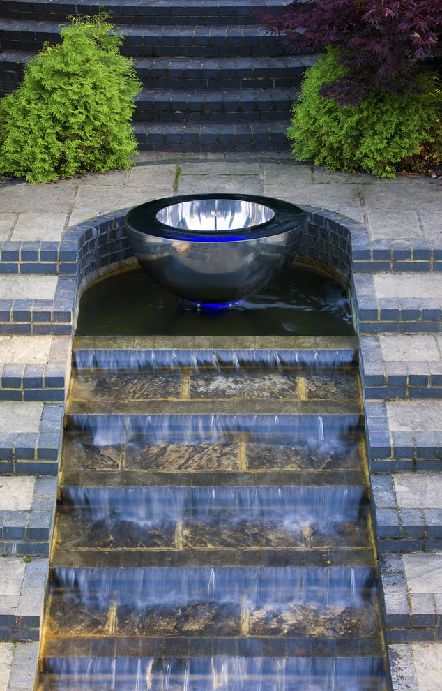 Chalice water feature at the top of steps - Traditional - Exterior ...
