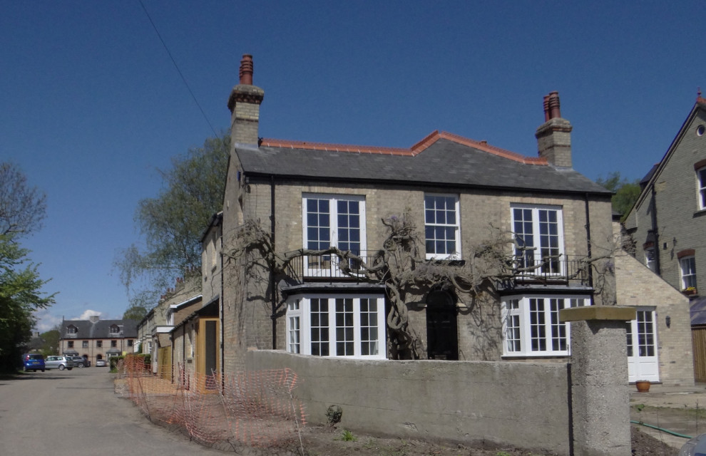 Contextural brick extensions to Cambridge Townhouse & newbuild Annex ...