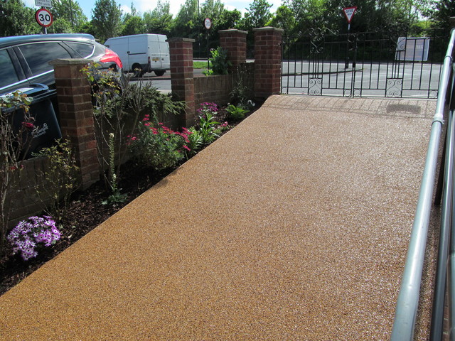 DECORATIVE RESIN BOUND SURFACING PAVING AGGREGATES GRAVEL SUNDERLAND ...