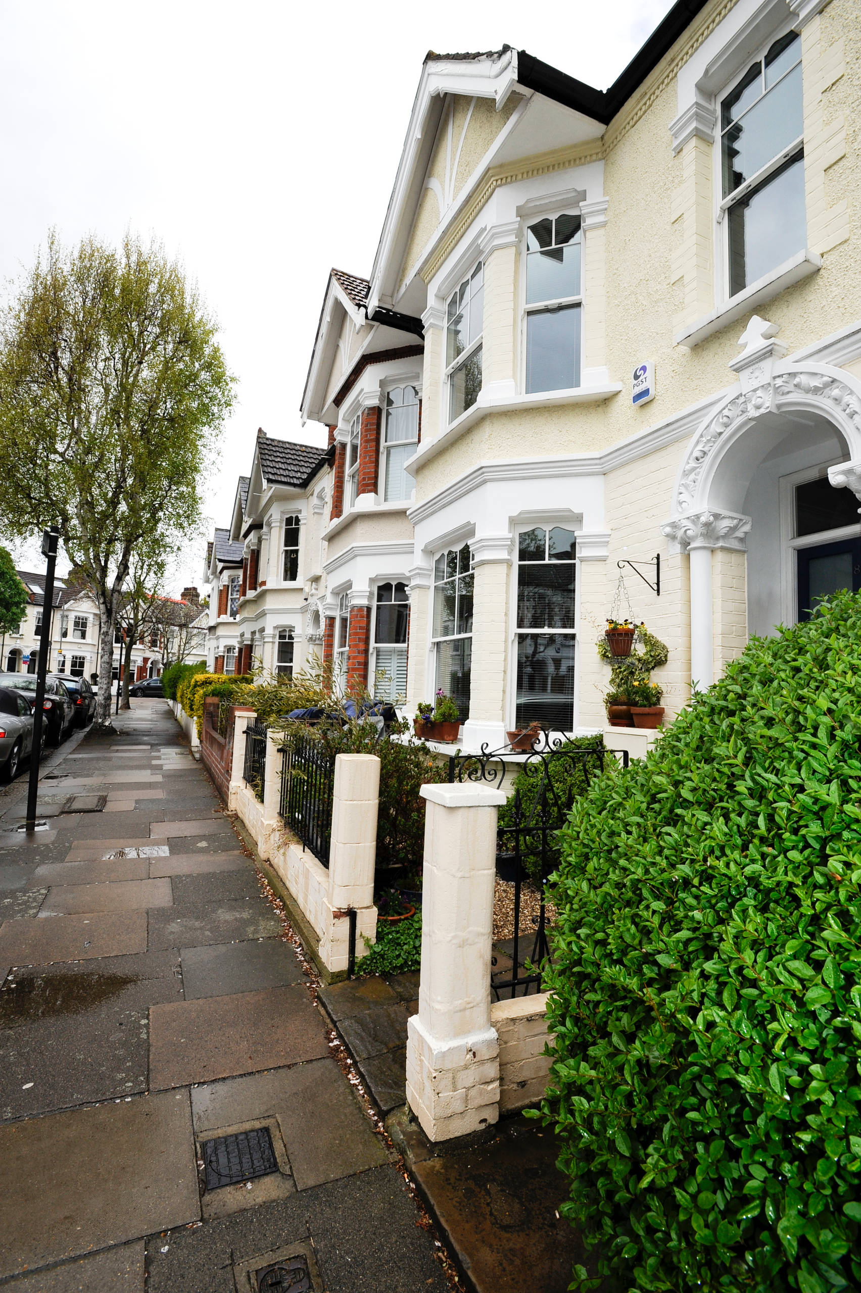 Houzz Tour: Eclectic Row House in London
